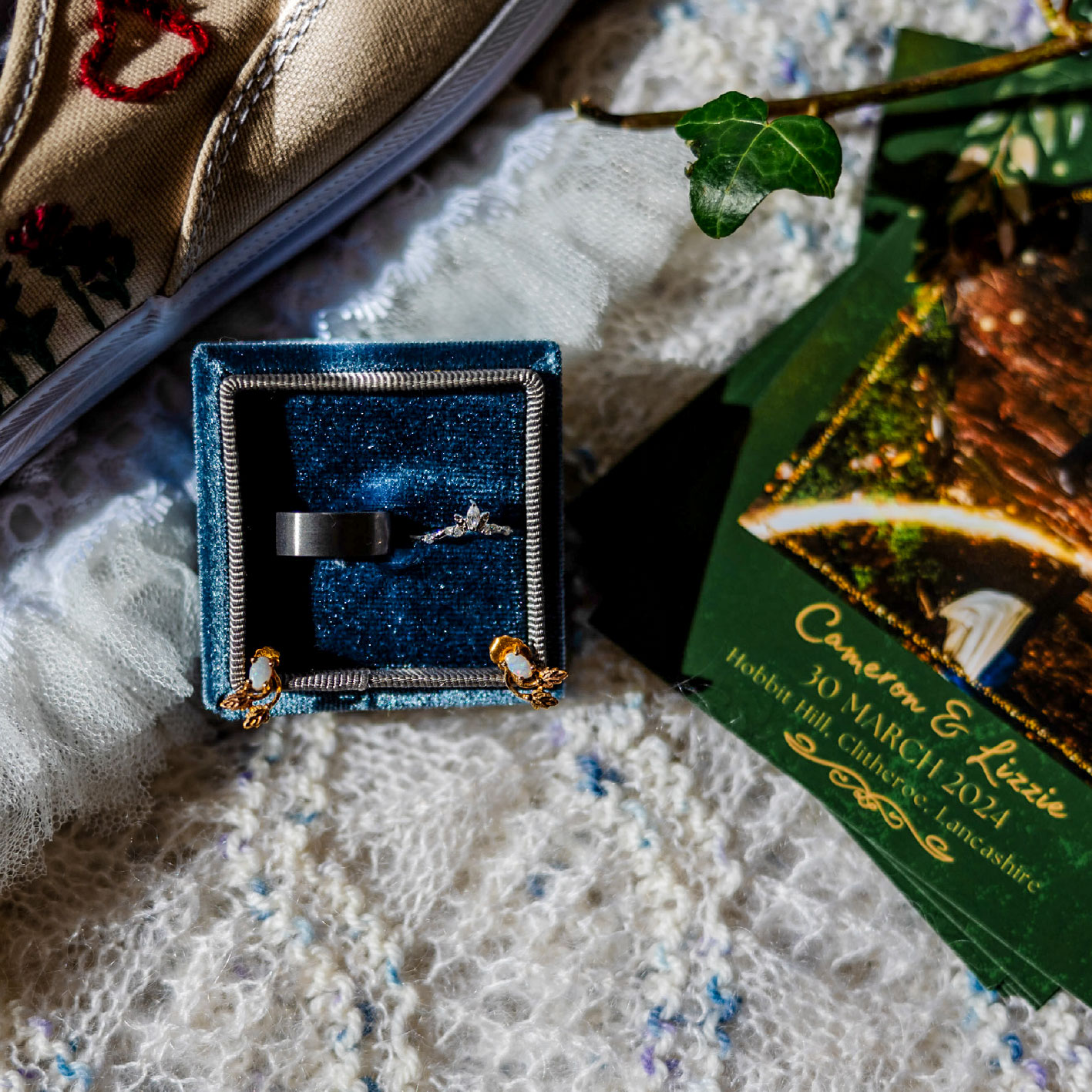 A stunningly adaptable venue – Lizzie & Cameron’s self-styled wedding ...