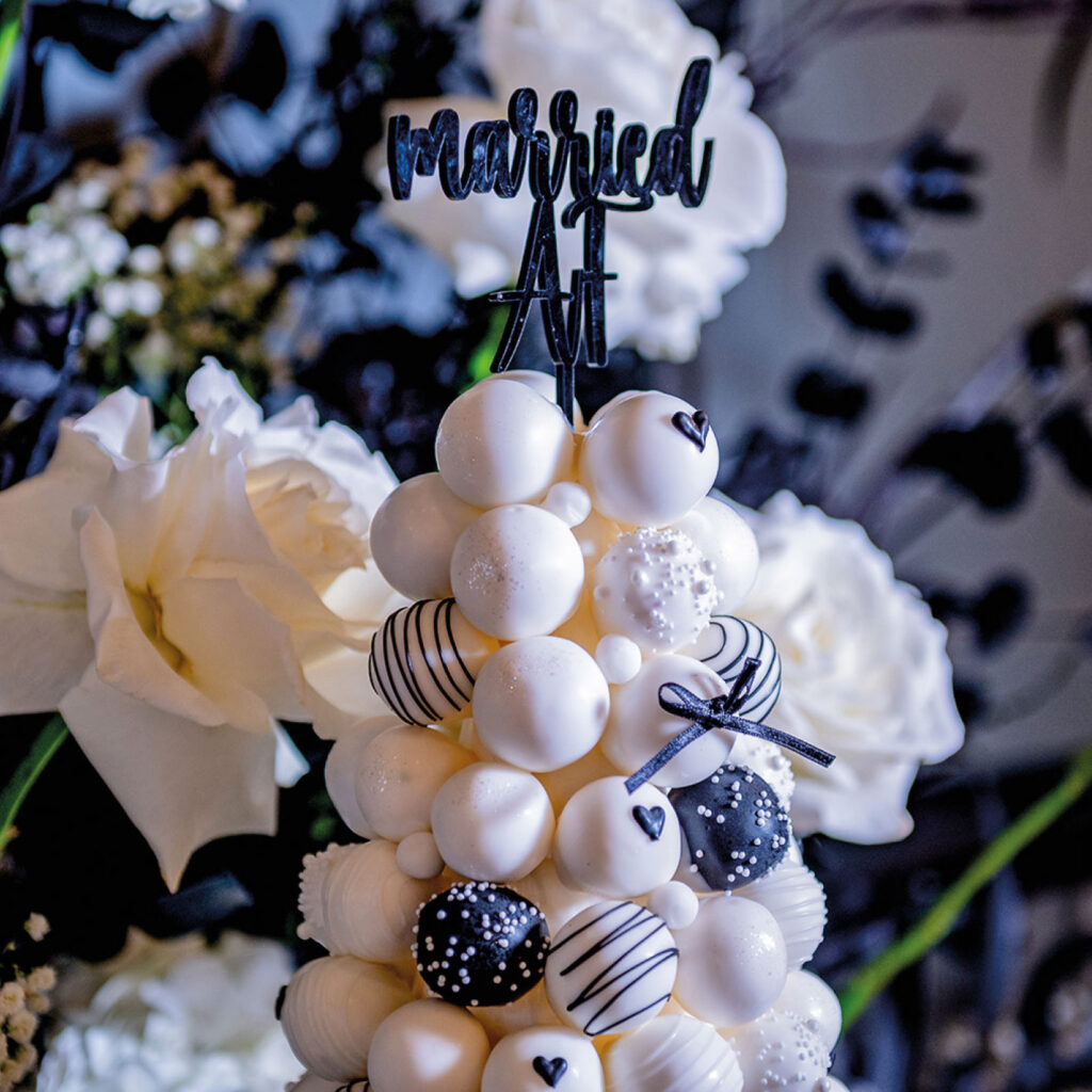 The Great Cake-scape – create a scene! – Little White Books